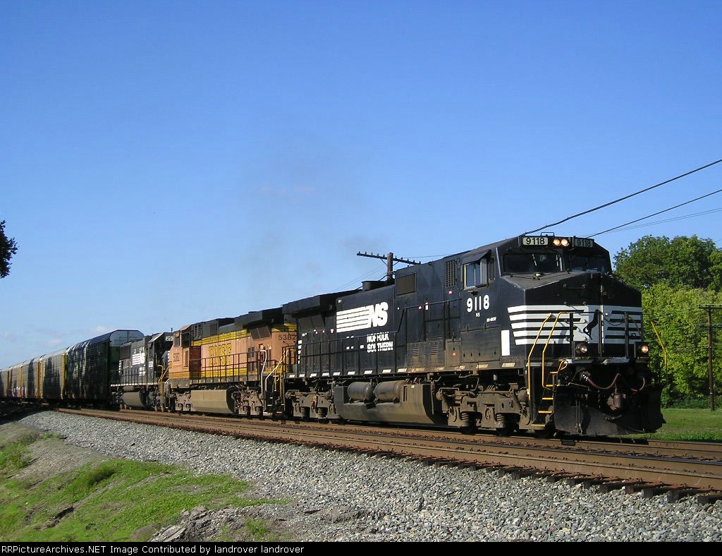 NS 9118 On NS 288 Westbound